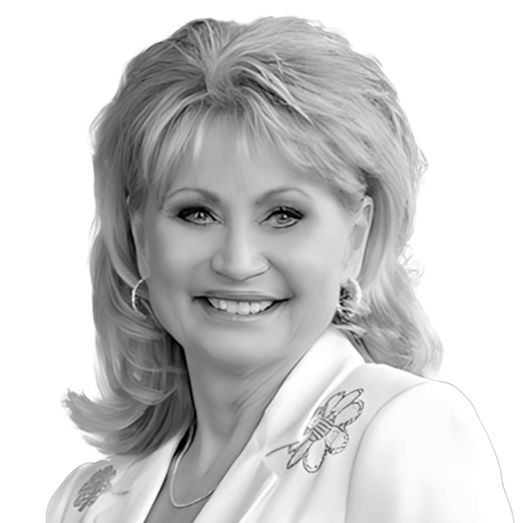 Sharon Hulce - Titan 100