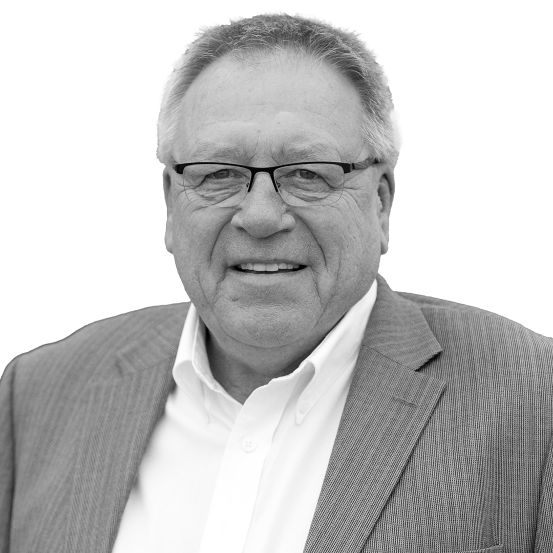 Michael Yates - Titan 100